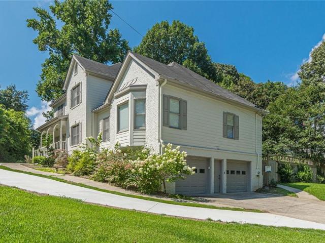 4996 N Peachtree Road