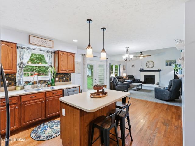 4996 Clark Station Rd