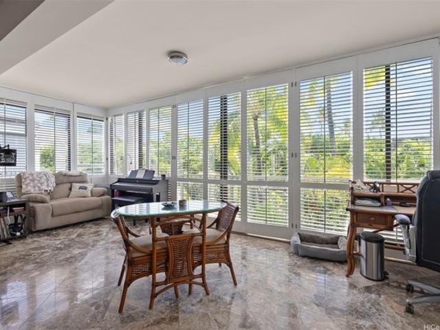 4999 Kahala Ave Apt 422, Honolulu, HI 96816