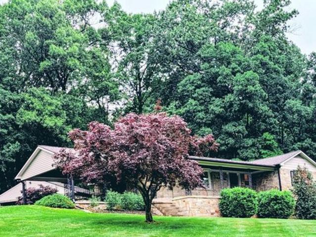 4990 Flossie Ave, Frederick, MD 21703