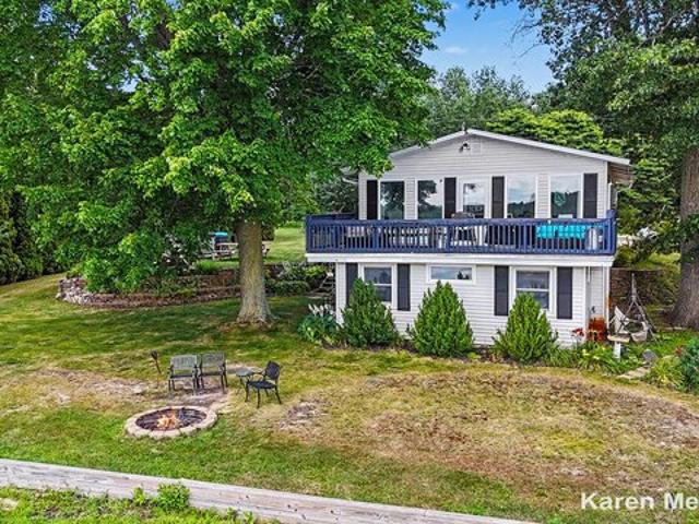 4991 Lakeview Dr, Coral, MI 49322