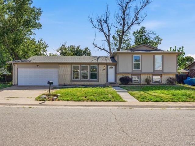 4991 Upton Ct, Denver, CO 80239
