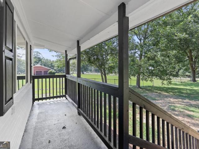 4993 Loan Oak Road