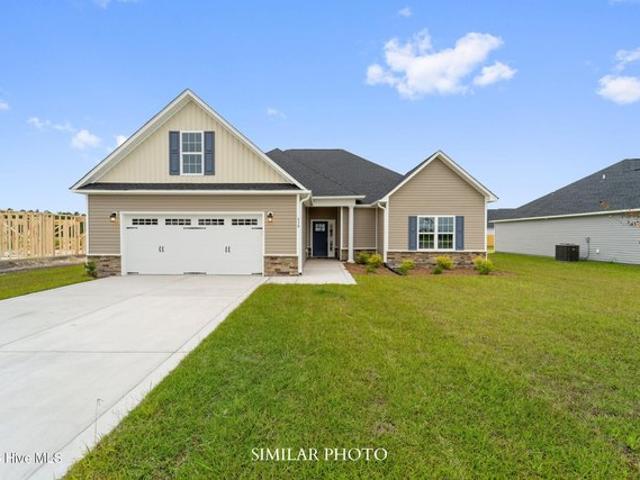499 Appalachian Trl N, Jacksonville, NC 28546