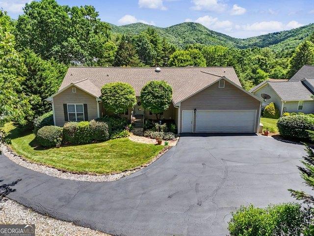 499 Driver Ln, Sky Valley, GA 30537