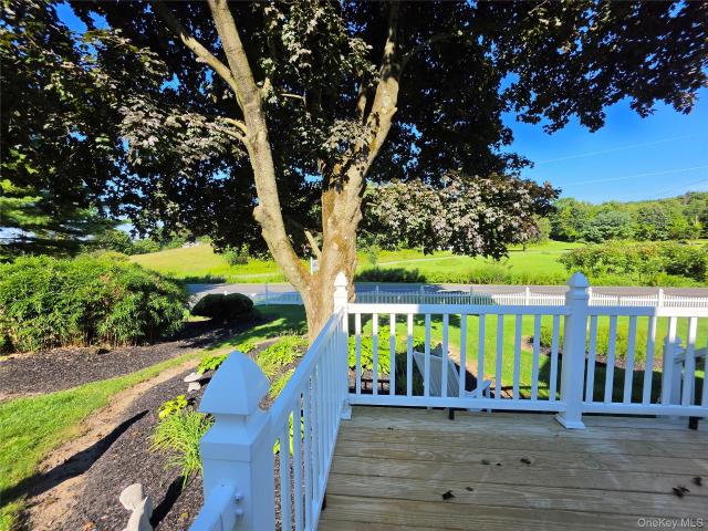 499 East Road