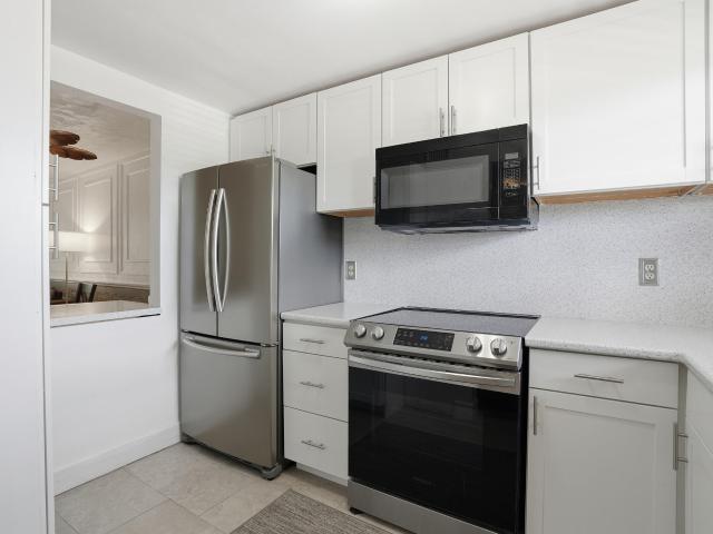 499 Forest Lakes Blvd, Unit 203, Naples, FL 34105 | MLS #2260