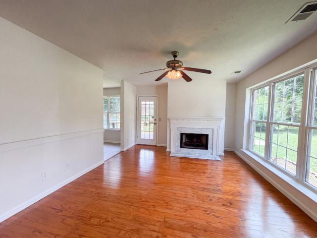 499 Holland Ridge Dr