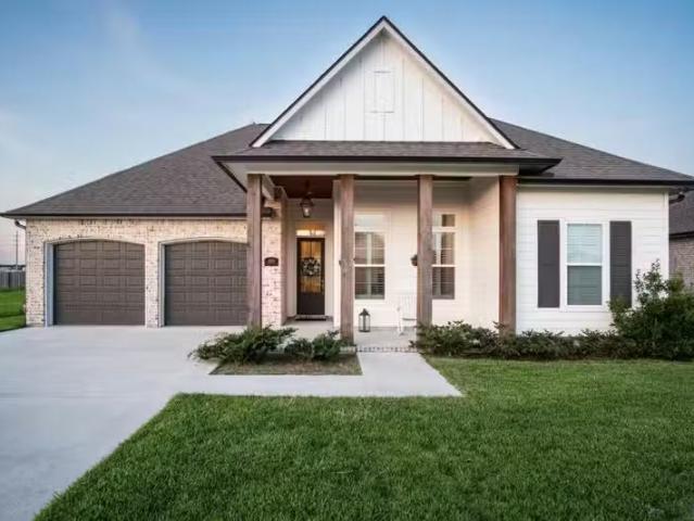 499 INDEPENDENCE DR, HOUMA, LA 70360 Single Family Residence F.