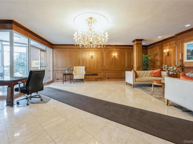 499 N Broadway 3E