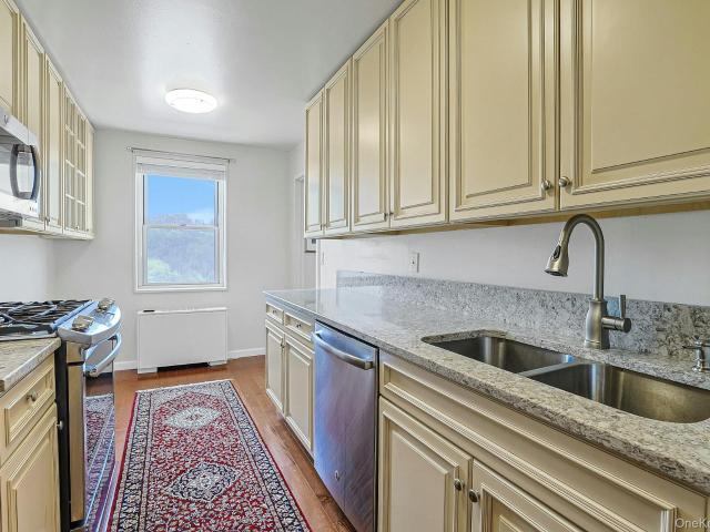 499 N Broadway, Unit 7I, White Plains, NY 10603 | MLS #989350