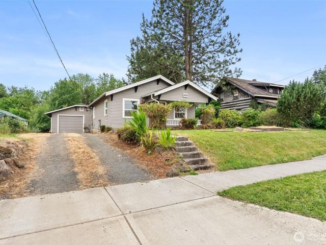499 SW Chehalis Avenue