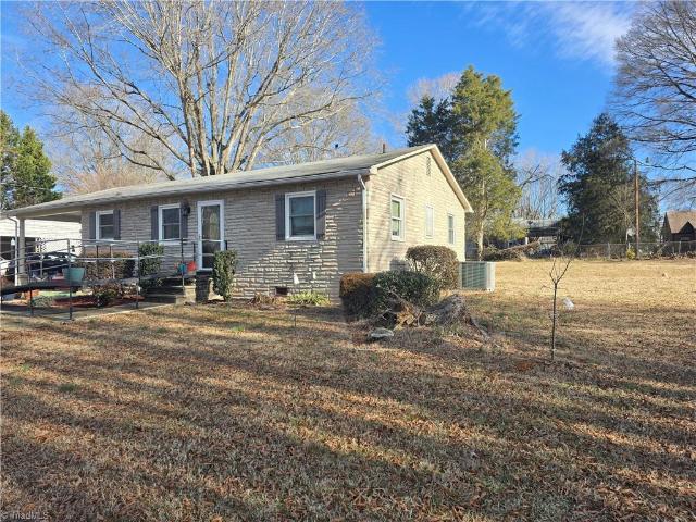 499 Raymond St, Mocksville, NC 27028 | MLS #1213 | Compass