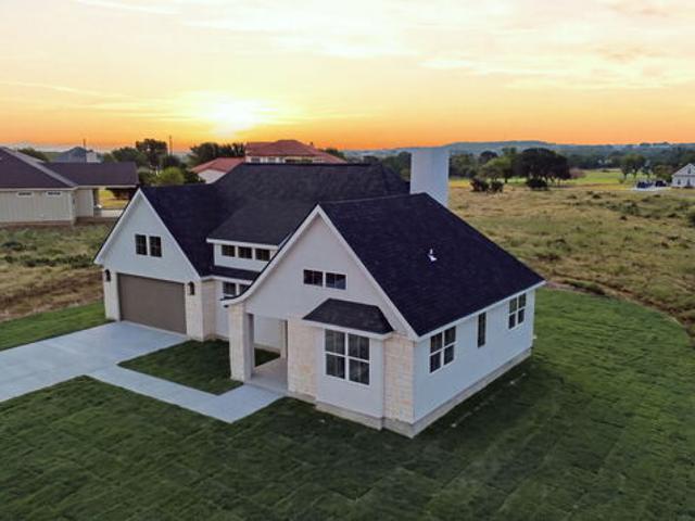 499 Wood View Cir