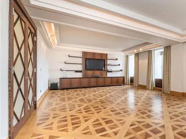 49 50 Grosvenor Square, London, W1K 2HT, United Kingdom | 3 bed apartment for rent #97588583 | Rentberry