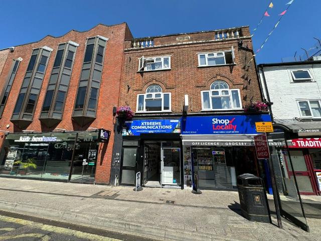49 50 Oxford Road, High Wycombe HP11, 1 bed flat to rent, £1,000 pcm | PrimeLocation