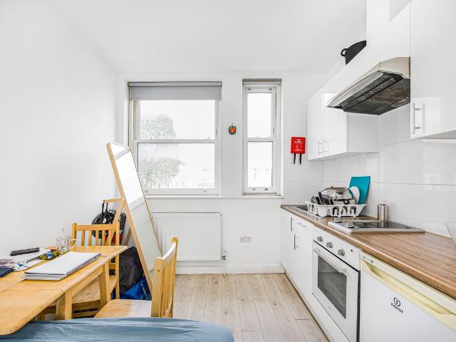 49 51 Warwick Road, London SW5, Studio to rent, £1,540 pcm | PrimeLocation