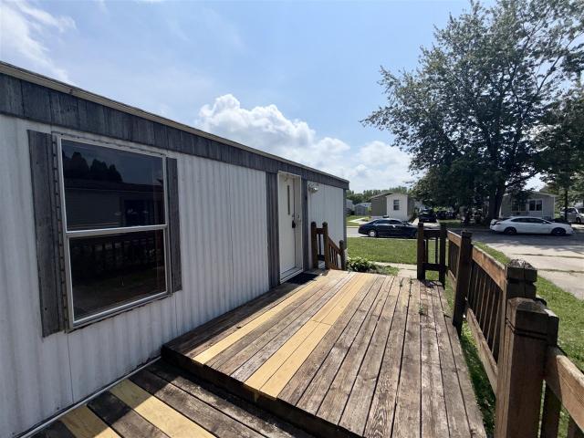 49 Tamarak Trail