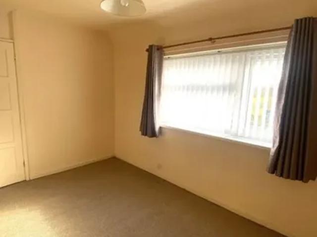 49 Tanhouse Avenue, West Bromwich, B43 5AB, United Kingdom | 3 bed duplex for rent #142749799 | Rentberry