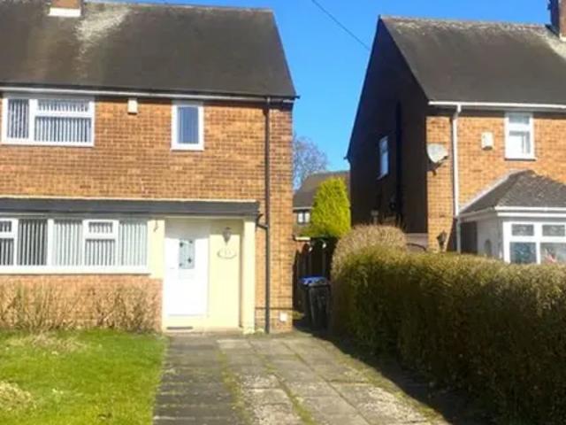 49 Tanhouse Avenue, West Bromwich, B43 5AB, United Kingdom | 3 bed duplex for rent #143107289 | Rentberry