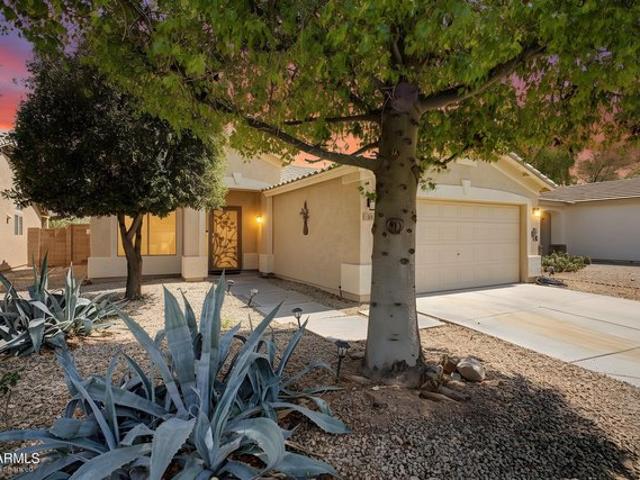 49 W Nolana Pl, San Tan Valley, AZ 85143