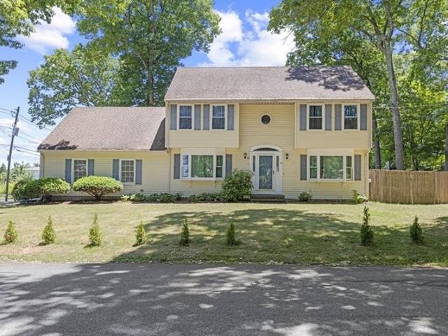 49 W Fountain St, Milford, MA 01757