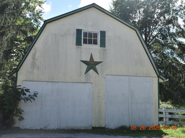 49 W Sycamore Street