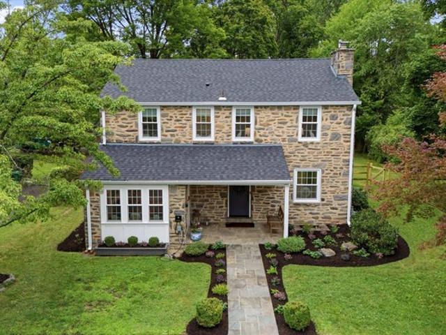 49 W Skippack Pike, Ambler, PA 19002