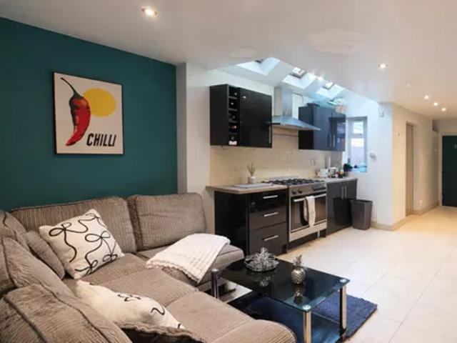 49 Warwards Lane, Stirchley, B29 7RA, United Kingdom | 1 bed house for rent #166021238 | Rentberry