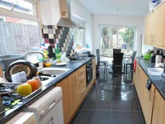49 Warwards Lane, Stirchley, B29 7RA, United Kingdom | 6 bed house for rent #165744990 | Rentberry