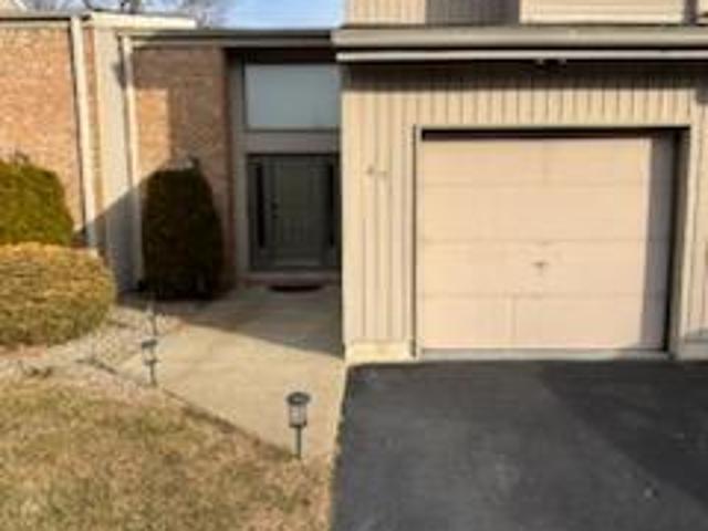 49 White Swan Way