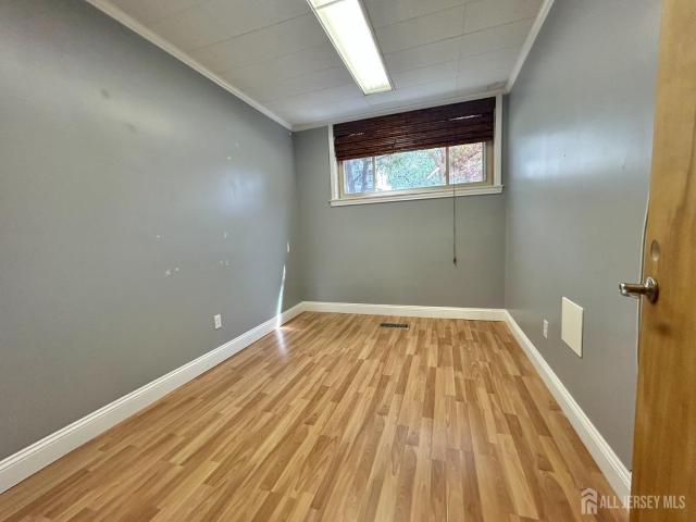 49 Woodbridge Avenue