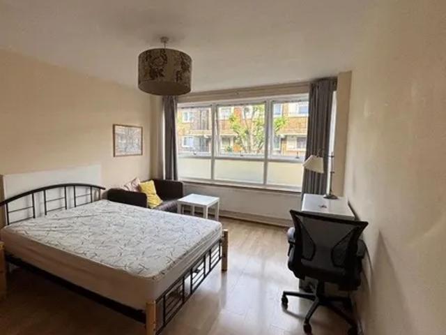 49 Adeney Close, London, W6 8ET, United Kingdom | Room for rent #168159077 | Rentberry