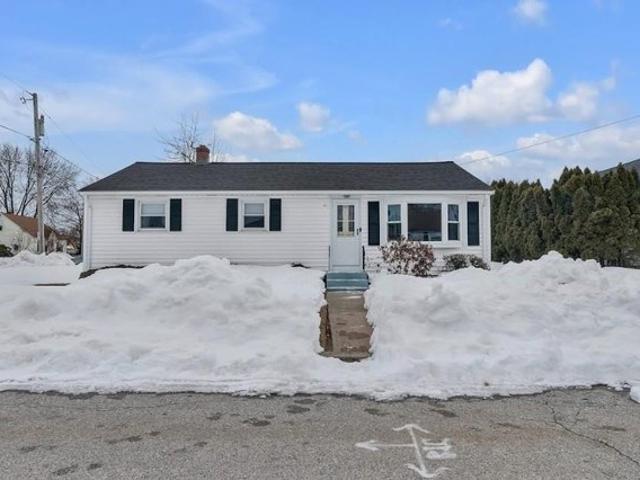 49 Ames St, Pawtucket, RI 02861