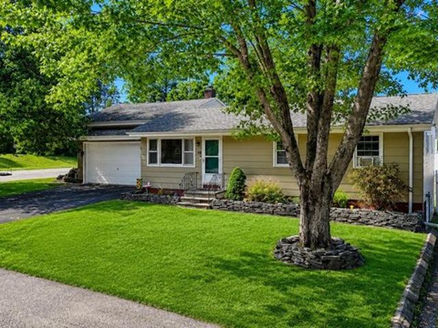 49 Ashmount St, Lewiston, ME 04240