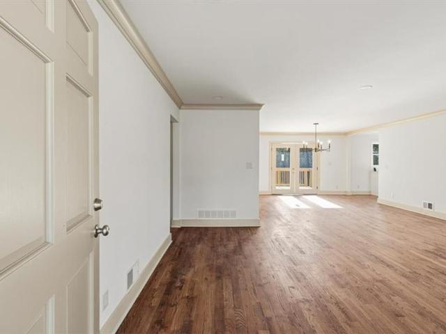 49 Apache Trail SW