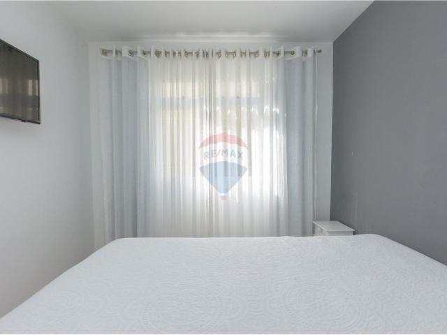 49 Área Útil Apartamento Alugar, 3 Dormitórios localizado em Rua Leonor Cardoso, 129, Campo Comprido, Curitiba, Paraná, 81240380 | Brasil