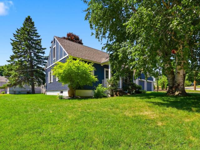 49 Aurore Avenue