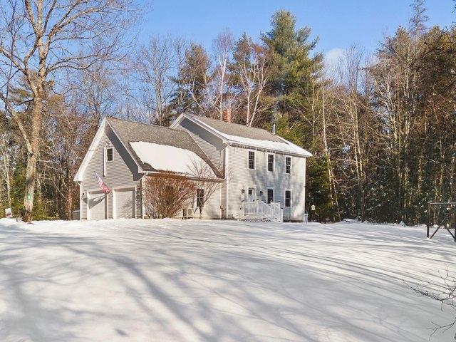 49 Balsam Dr, Waldoboro, ME 04572