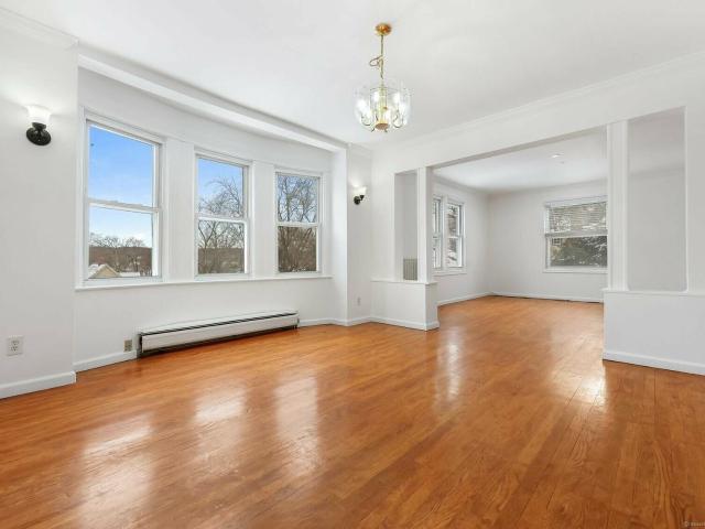 49 Bennett Street, Stamford, US, CT