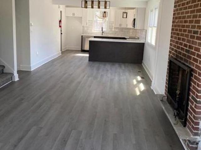 49 Broadway Ave, Aston, PA 19014