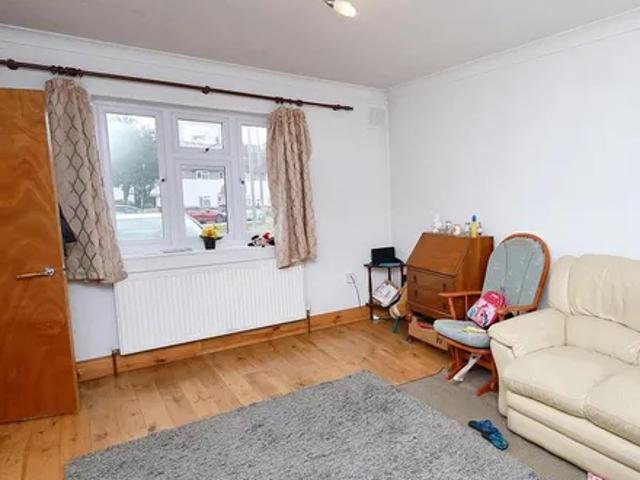 49 Brent Place, London, EN5 2DR, United Kingdom | 3 bed house for rent #139403451 | Rentberry