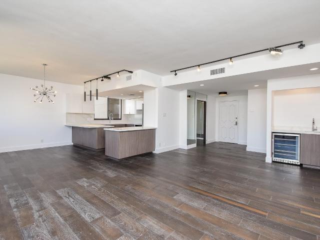 49 Briar Hollow Ln, Unit 406, Houston, TX 77027 | MLS #2039