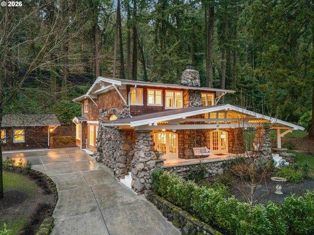 49 Briarwood Rd, Lake Oswego, OR 97034