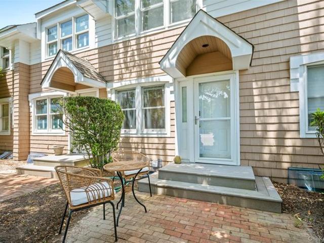 49 Canoe Place Rd, Hampton Bays, NY 11946