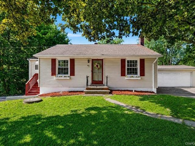 49 Chase Rd, Wallkill, NY 12589
