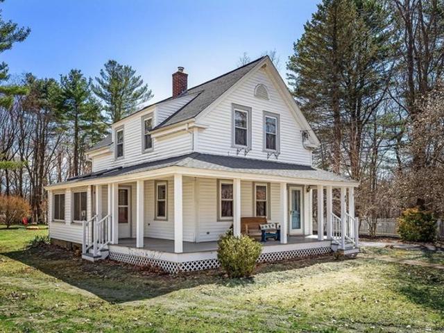 49 Chestnut St, Foxboro, MA 02035