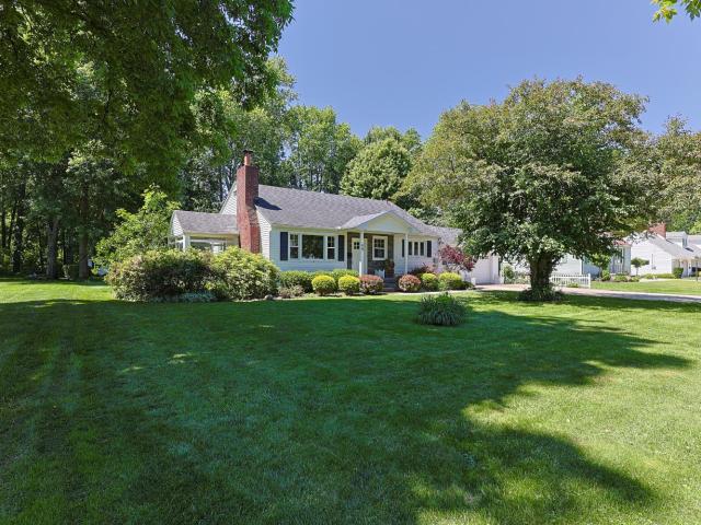 49 Christie Avenue
