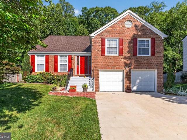 49 Clark Ln, Stafford, VA 22554