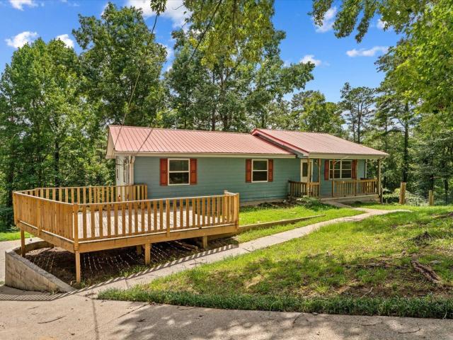 49 Dee Vue Lane